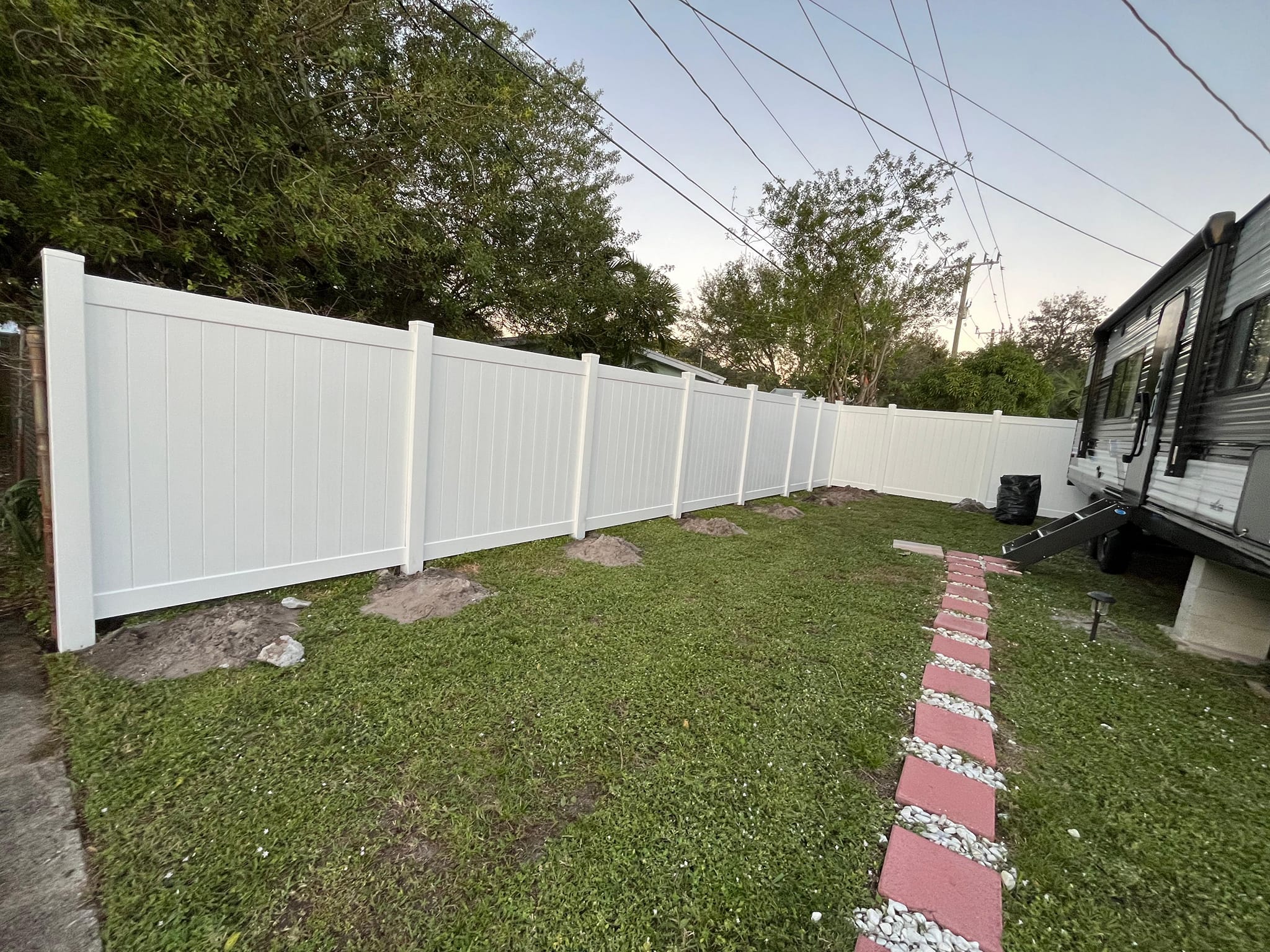 Las Mejores Cercas - Escobar Fence LLC